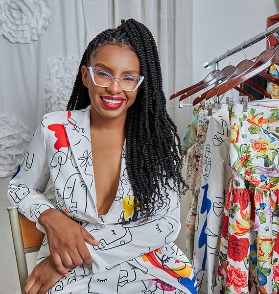 A fashionable chat with Tia The Clothes Girl