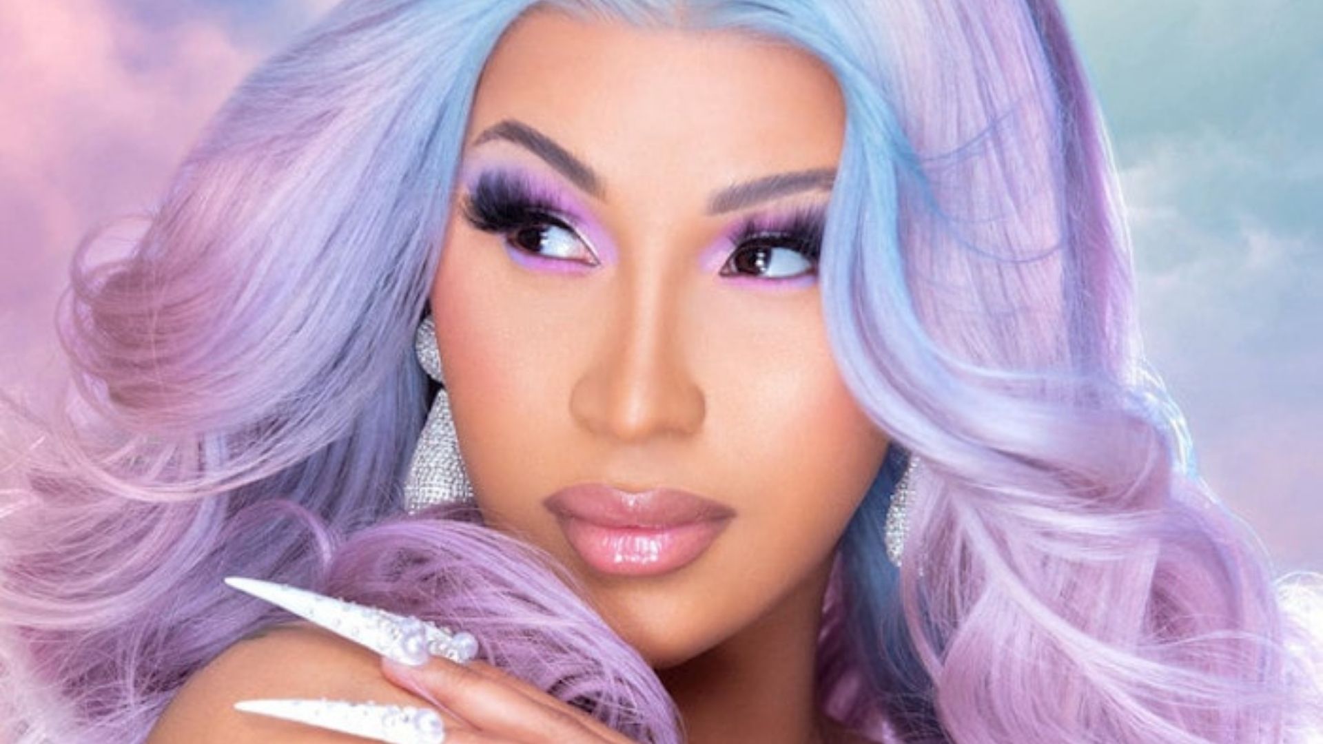 Cardi B becomes first female rapper with three RIAA diamond singles