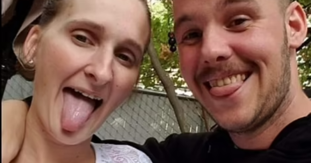 North Carolina parents charged for forcing 9-year-old to sleep in dog cage