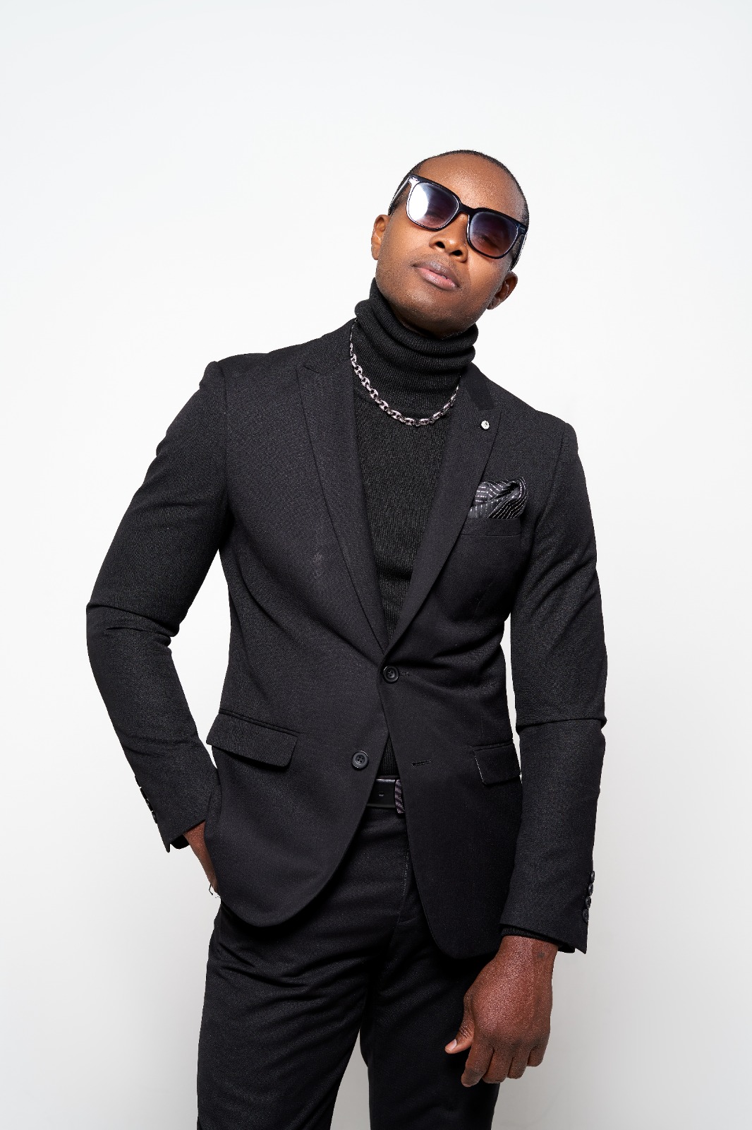 “Feeling Good” - Razor B drops new music from upcoming album