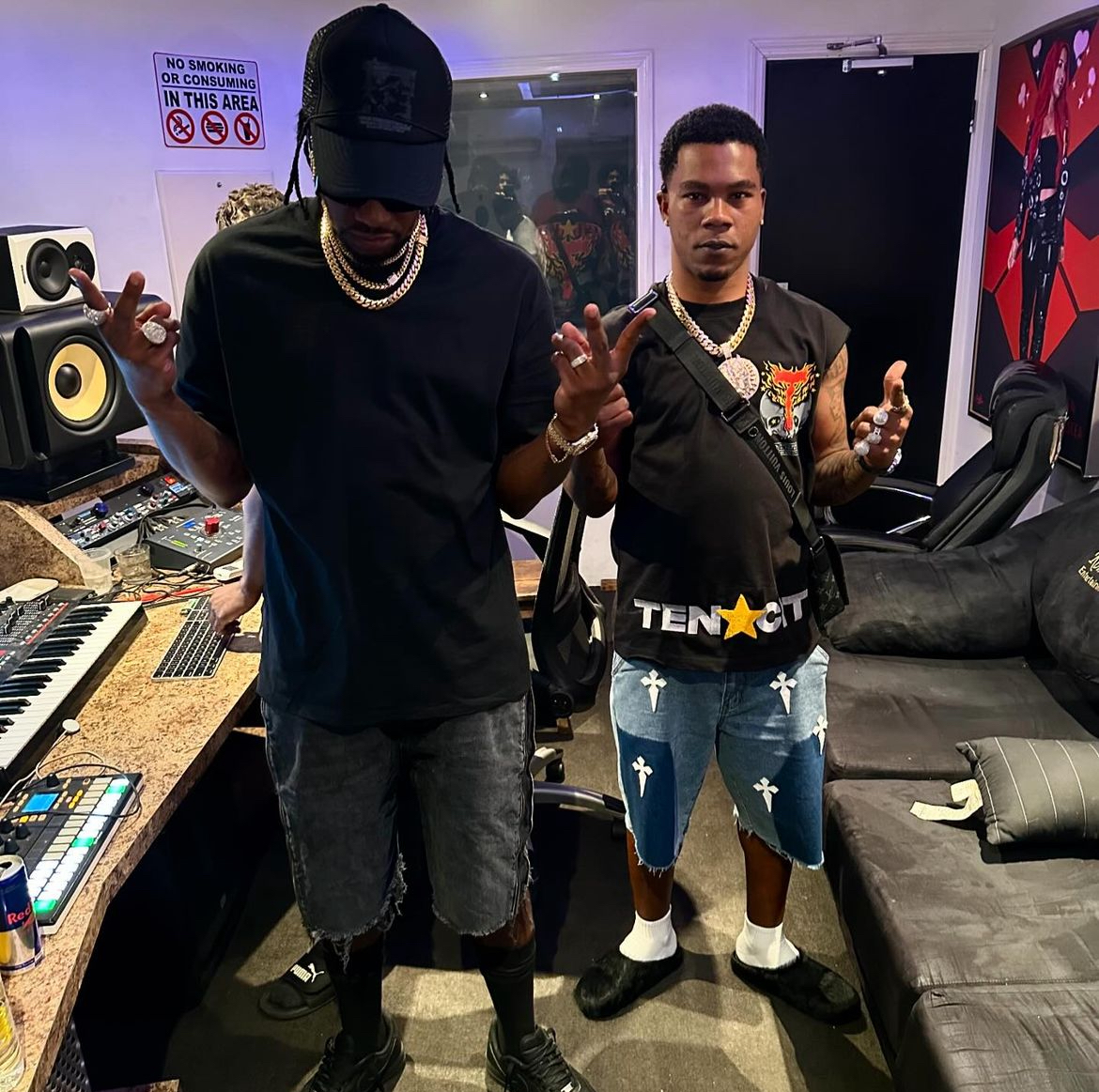 Fans approve Ding Dong, World Dawg "Dat is Swag" release